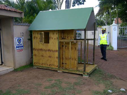 Guard Hut | Guard-en Huts